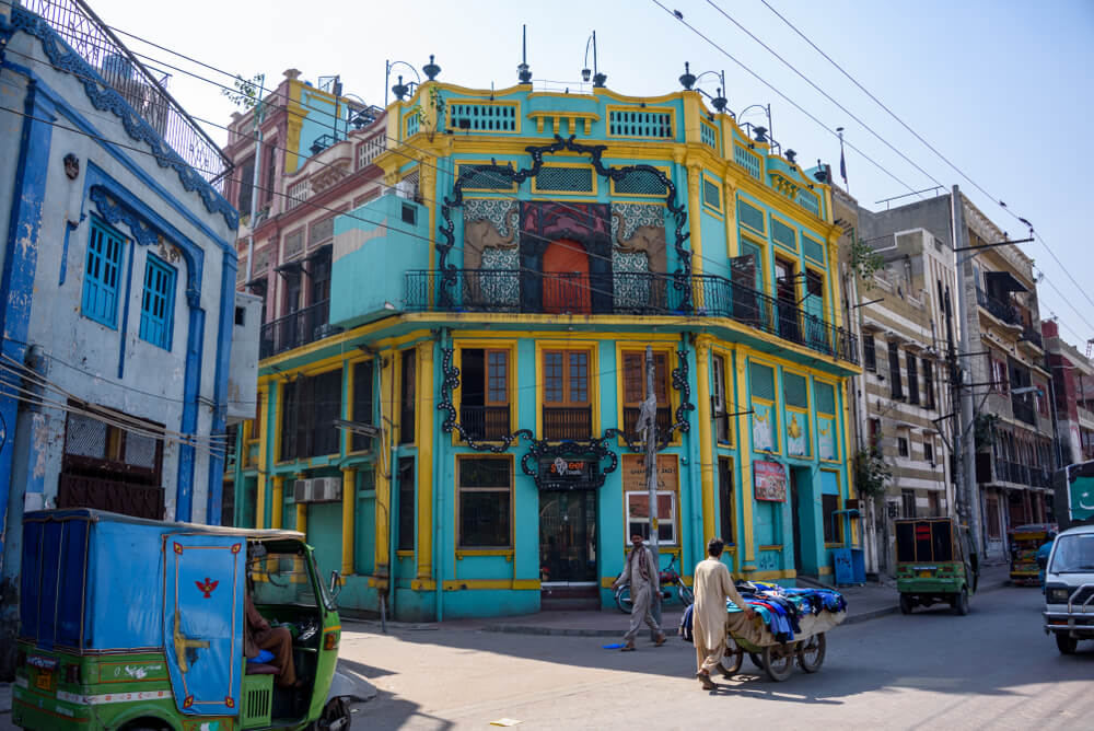 Food Street Fort Road | The Best Eating Out in Lahore Food Street Fort Road | The Best Eating Out in Lahore