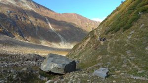 Chitta Katha Lake – Kashmir’s Glacial Jewel | Traveler Trails