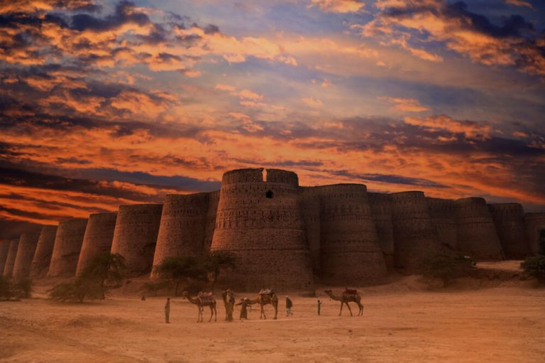 Derawar Fort | The Majestic Fort in the Cholistan Desert