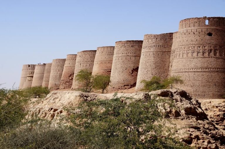 Derawar Fort | The Majestic Fort in the Cholistan Desert