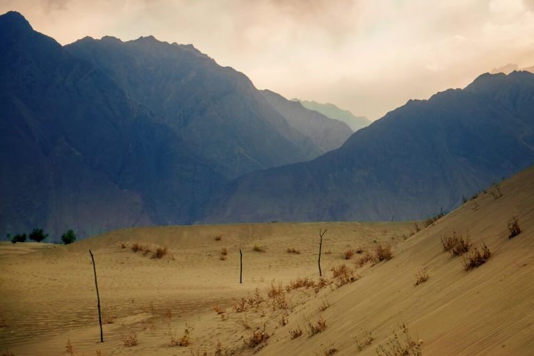 Sarfaranga Desert – The Wondrous Cold Desert in Skardu | Traveler Trails