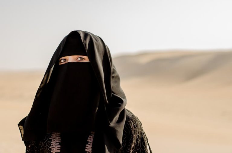 Burqa | The Beautiful Face Veil Emirati Women Wear