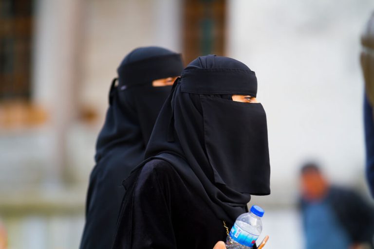 Burqa | The Beautiful Face Veil Emirati Women Wear