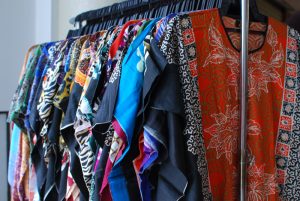 UAE Traditional Clothes | Emirati Traditional Dress