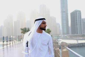 UAE Traditional Clothes | Emirati Traditional Dress